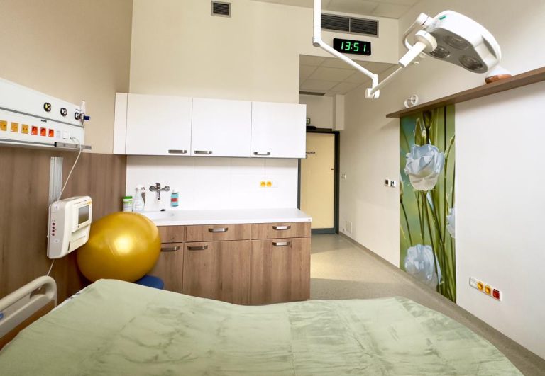 Nové porodní centrum U Apolináře – Všeobecná fakultní nemocnice v Praze