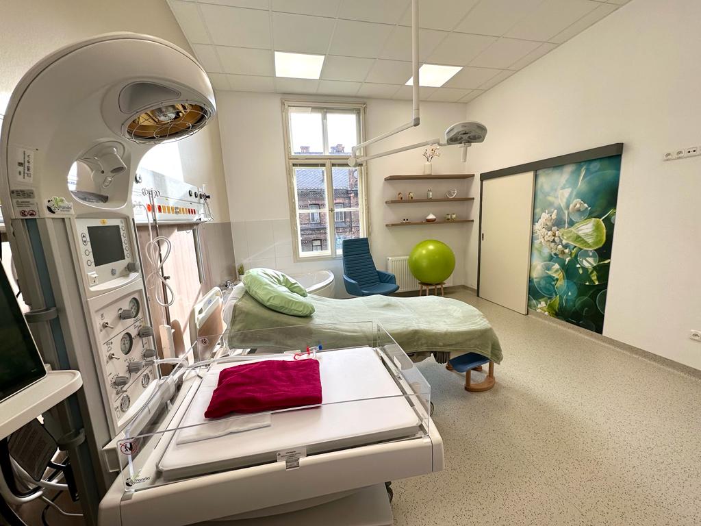 Nové porodní centrum U Apolináře – Všeobecná fakultní nemocnice v Praze